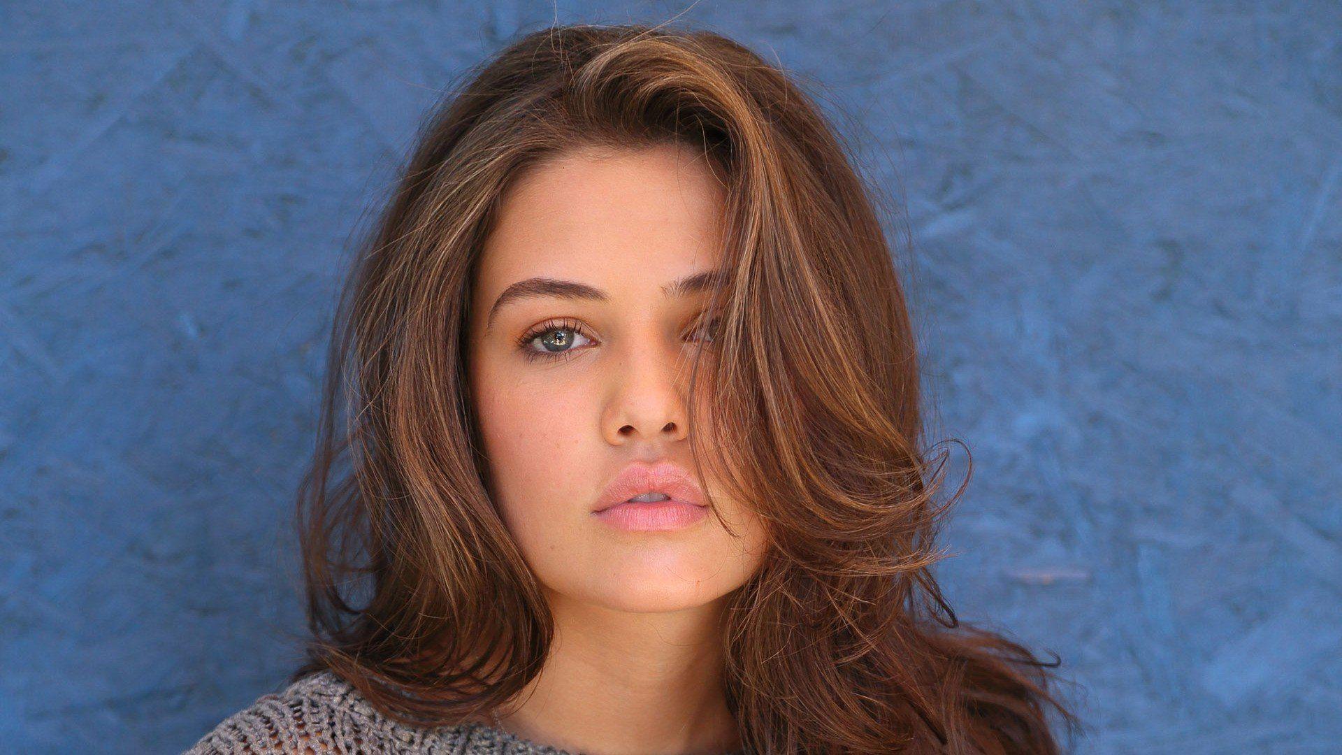 Danielle Campbell Wallpapers - Top Free Danielle Campbell Backgrounds ...
