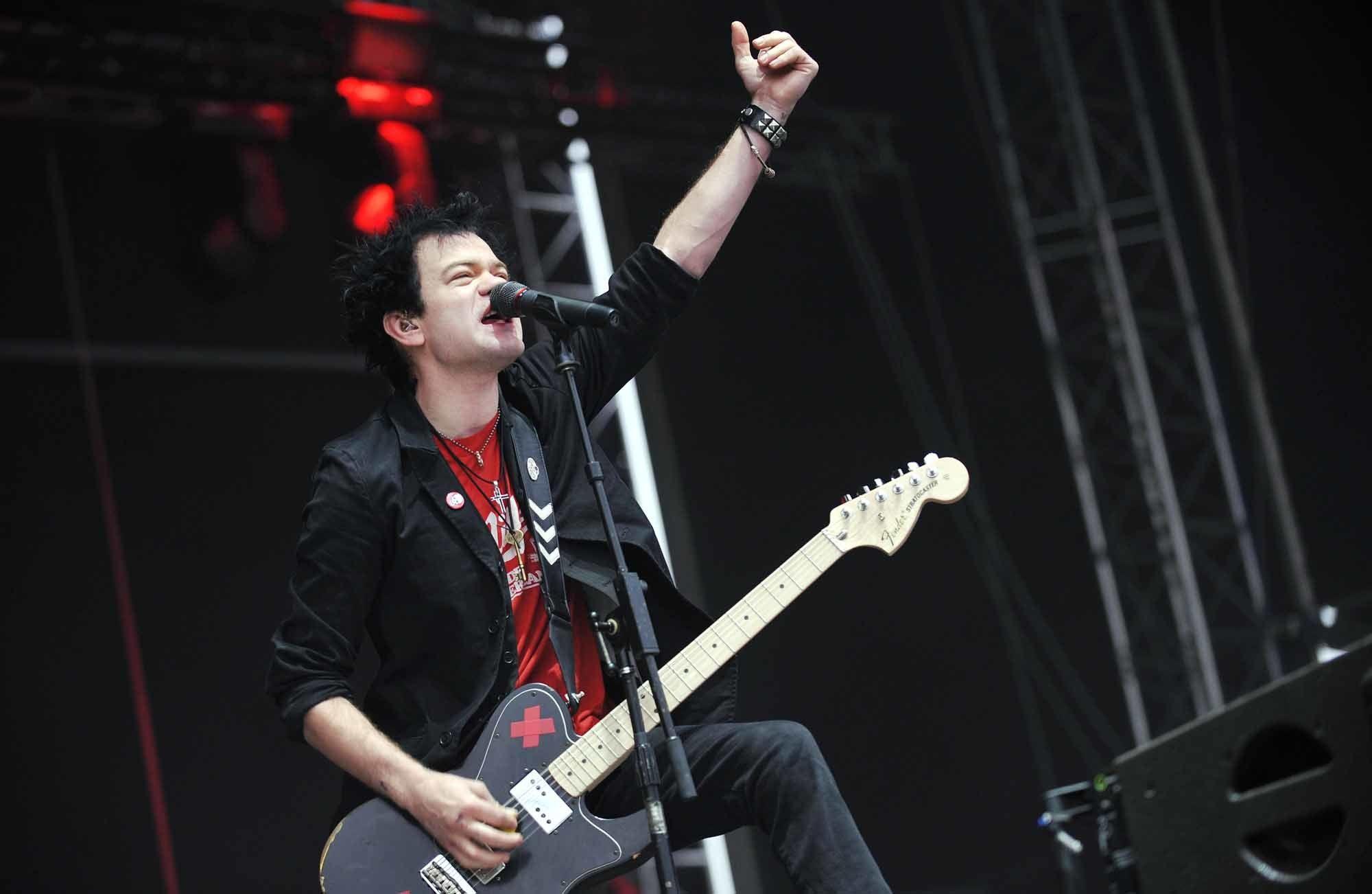 Sum 41 Wallpapers - Top Free Sum 41 Backgrounds - WallpaperAccess