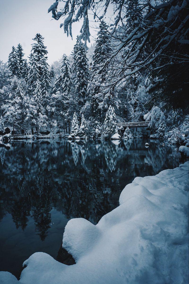 Snowy Lake Wallpapers - Top Free Snowy Lake Backgrounds - WallpaperAccess