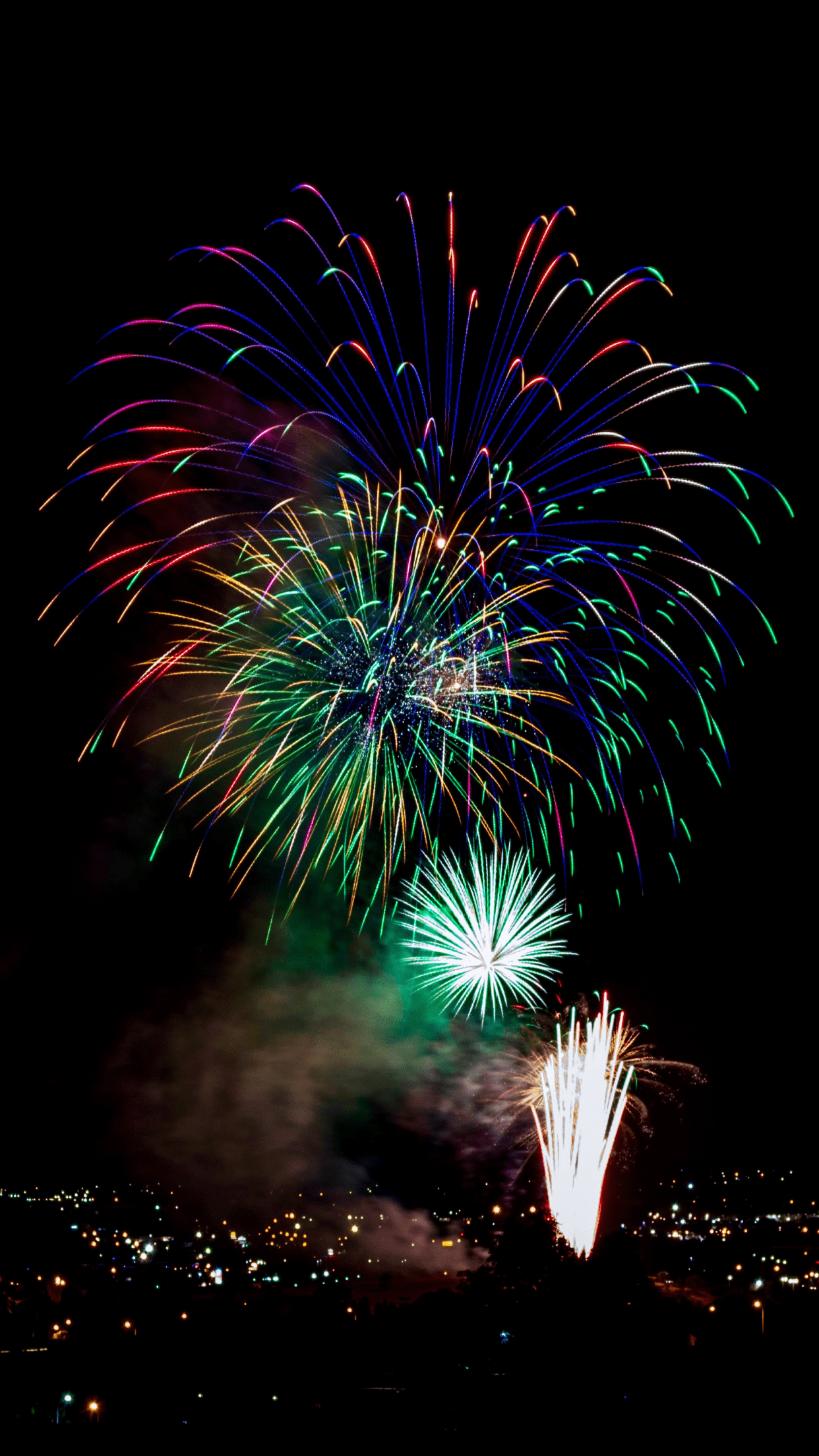 Fireworks iPhone Wallpapers - Top Free Fireworks iPhone Backgrounds ...