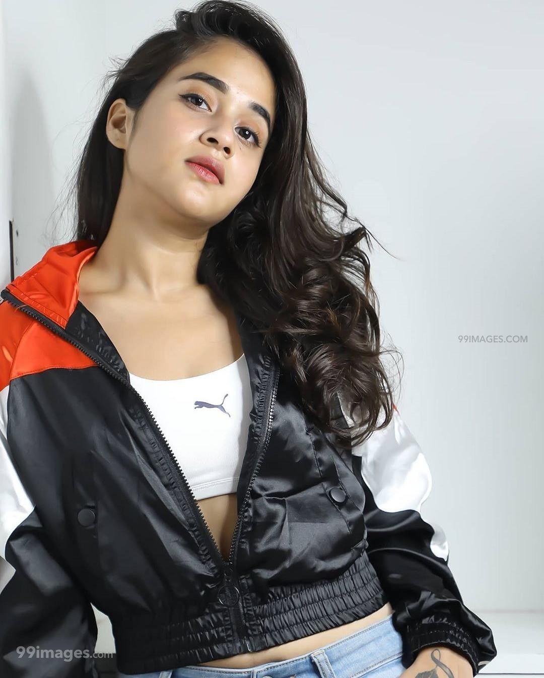 Deepthi Sunaina Wallpapers - Top Free Deepthi Sunaina Backgrounds ...