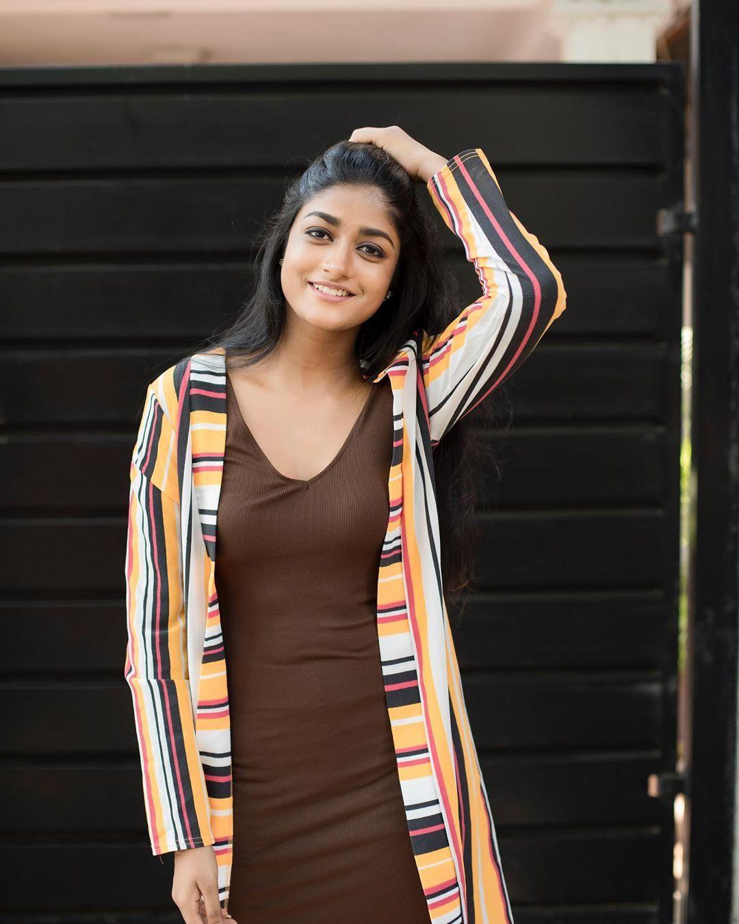 Dimple Hayathi Wallpapers - Top Free Dimple Hayathi Backgrounds ...