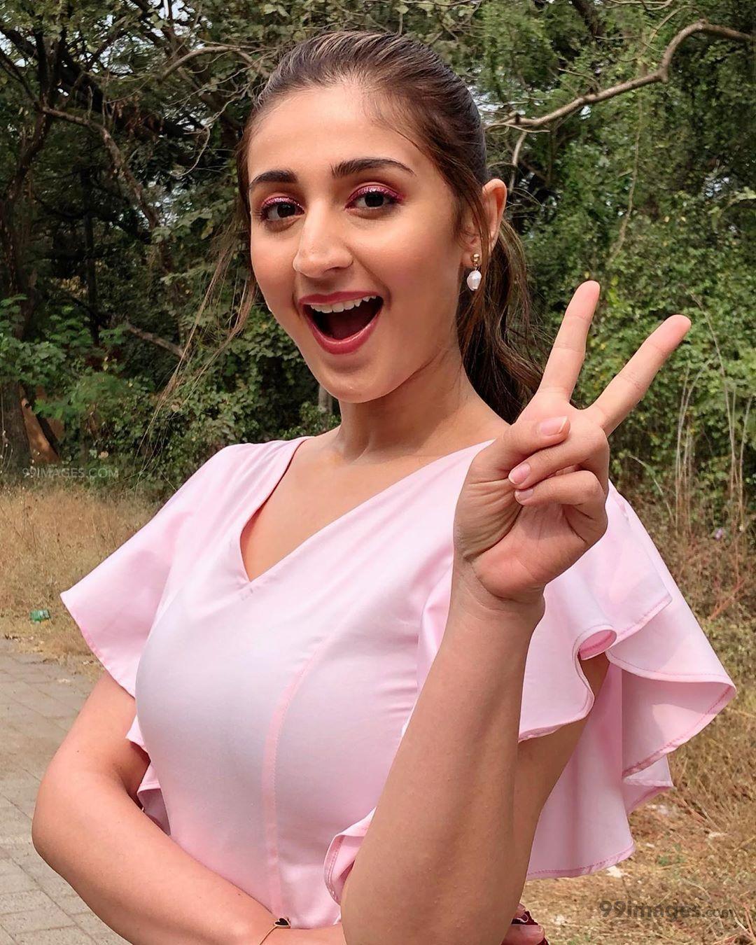 Dhvani Bhanushali Wallpapers - Top Free Dhvani Bhanushali Backgrounds ...