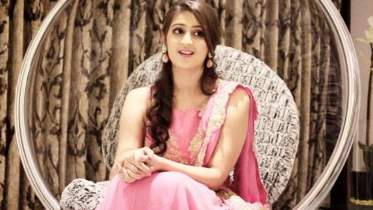 Dhvani Bhanushali Wallpapers - Top Free Dhvani Bhanushali Backgrounds ...