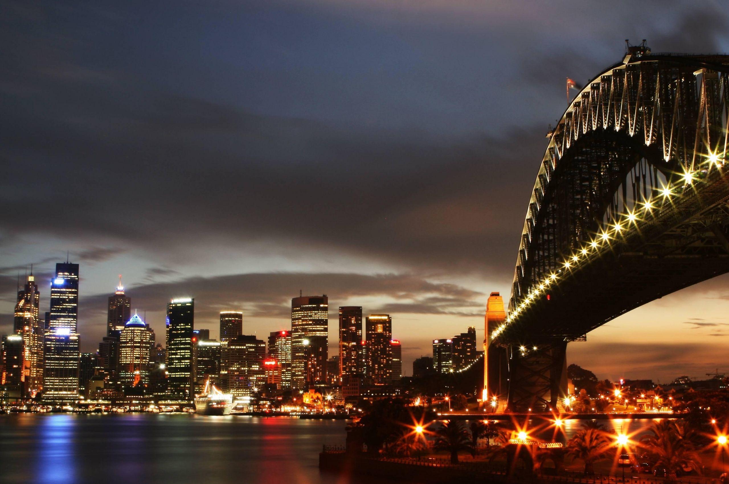 Cloudy City Wallpapers - Top Free Cloudy City Backgrounds - WallpaperAccess