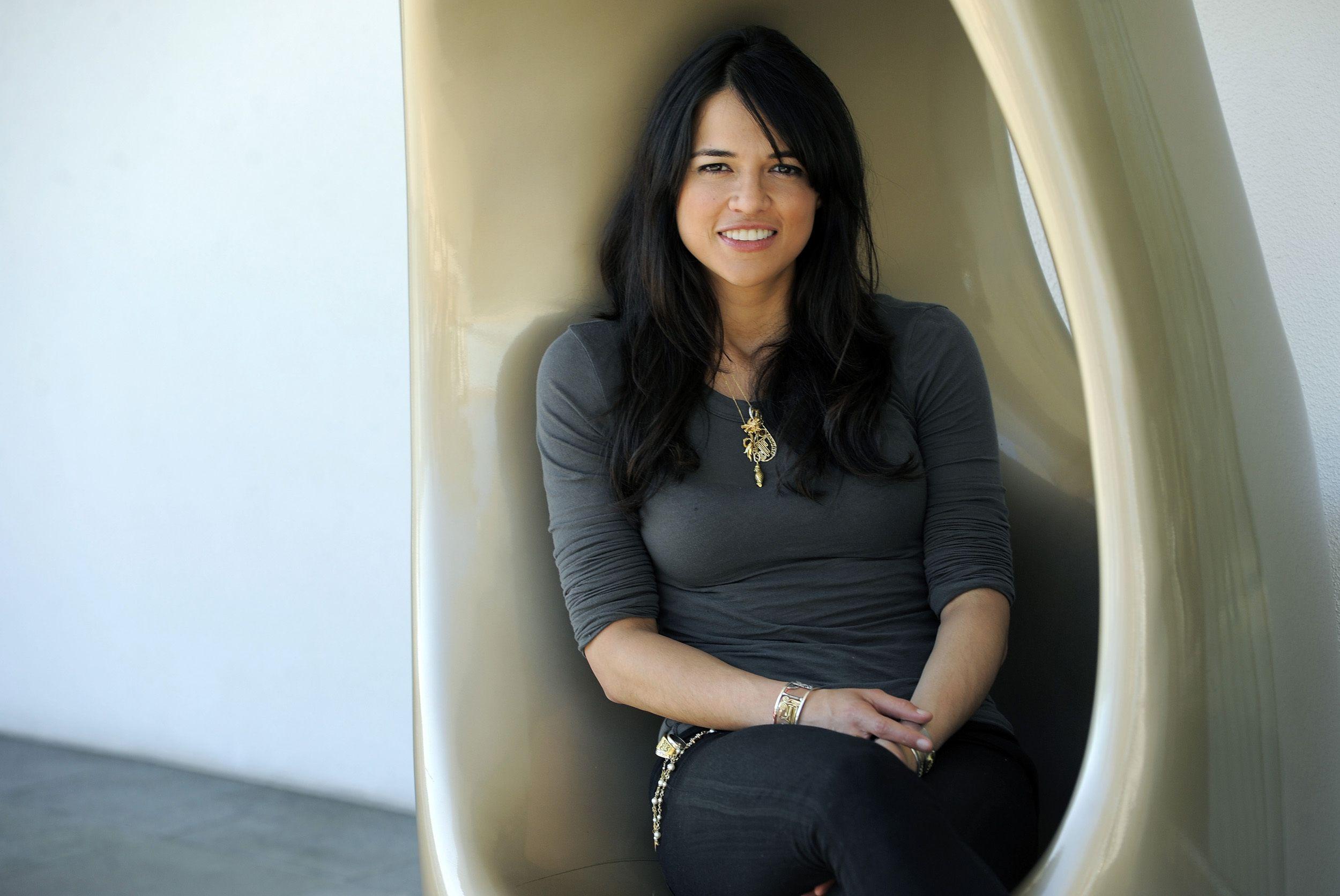 Michelle Rodriguez Wallpapers - Top Free Michelle Rodriguez Backgrounds ...