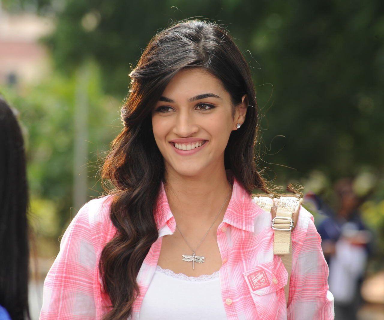 Kriti Sanon Hd Wallpapers - Top Free Kriti Sanon Hd Backgrounds ...