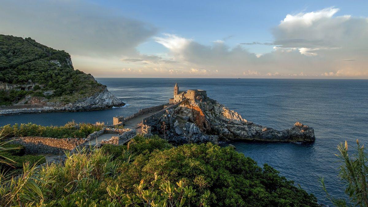 Liguria Wallpapers - Top Free Liguria Backgrounds - WallpaperAccess