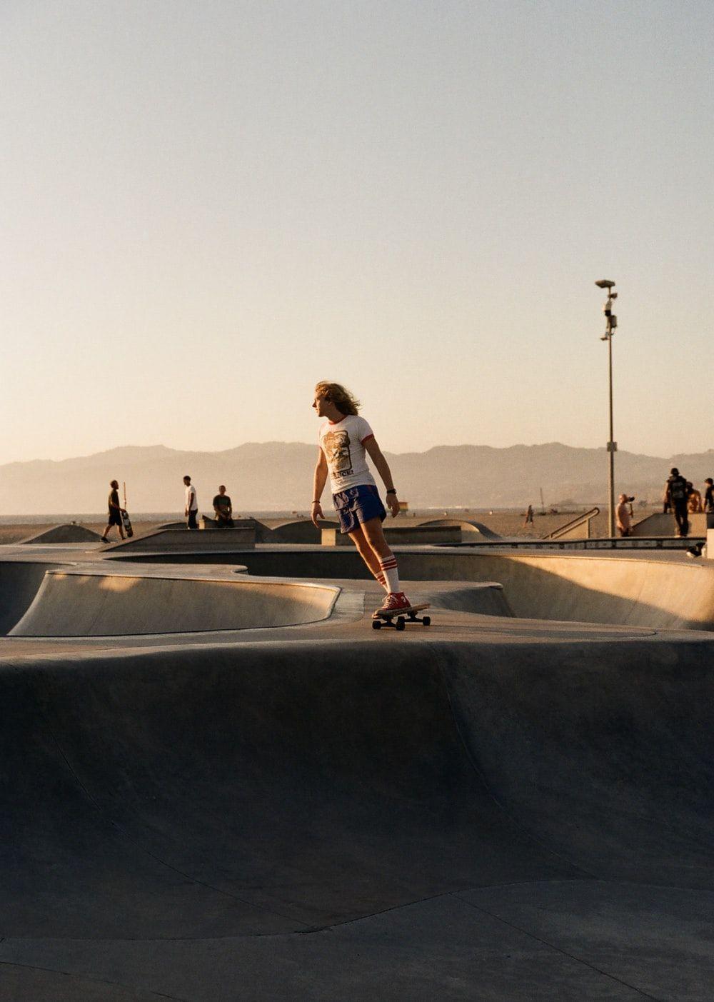 Skatepark Wallpapers - Top Free Skatepark Backgrounds - WallpaperAccess