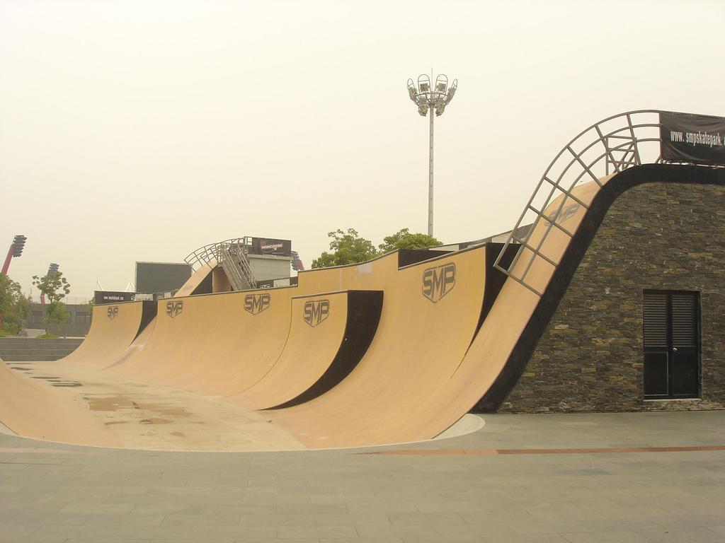Skatepark Wallpapers - Top Free Skatepark Backgrounds - WallpaperAccess