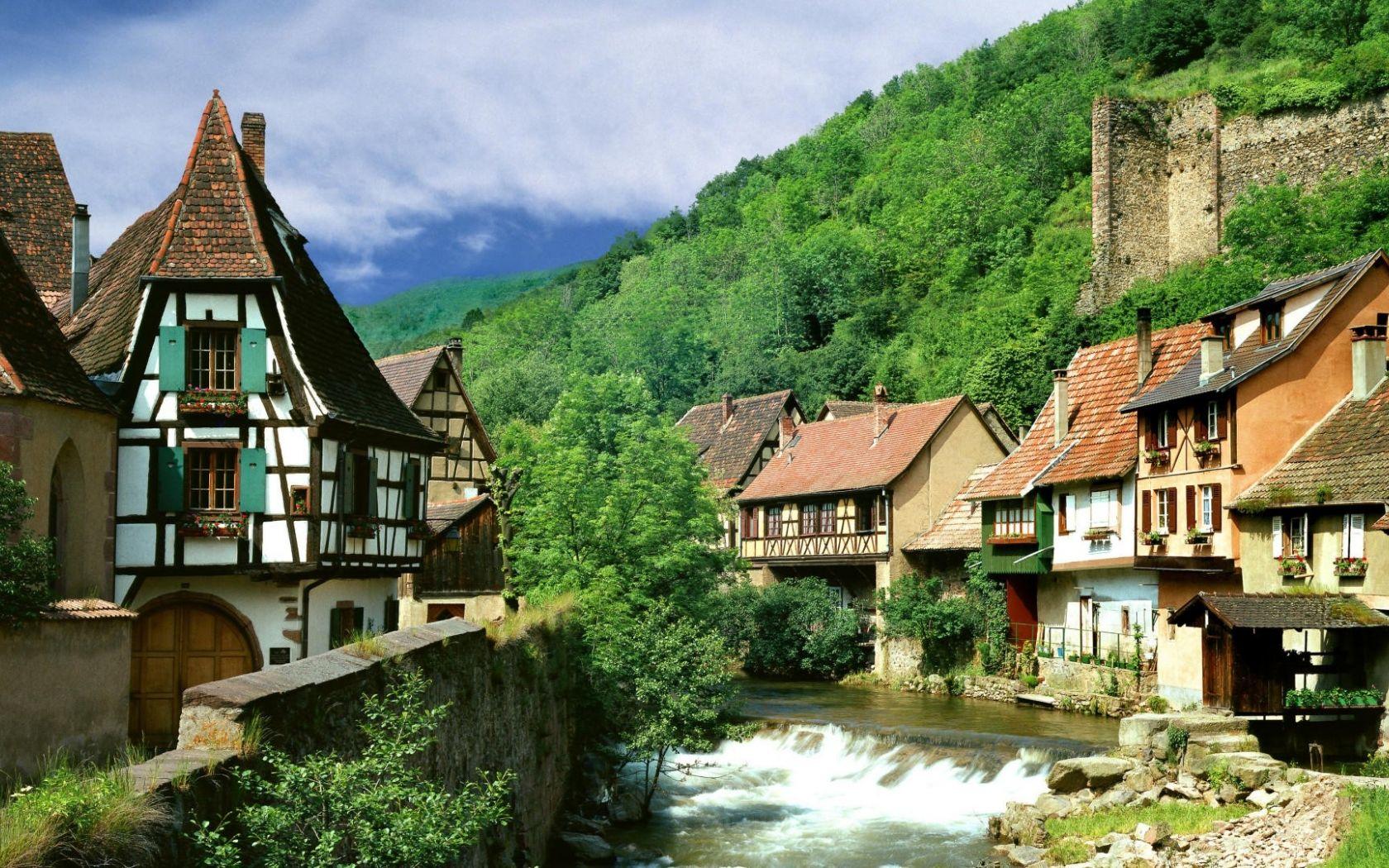 Small Town Wallpapers - Top Free Small Town Backgrounds - WallpaperAccess