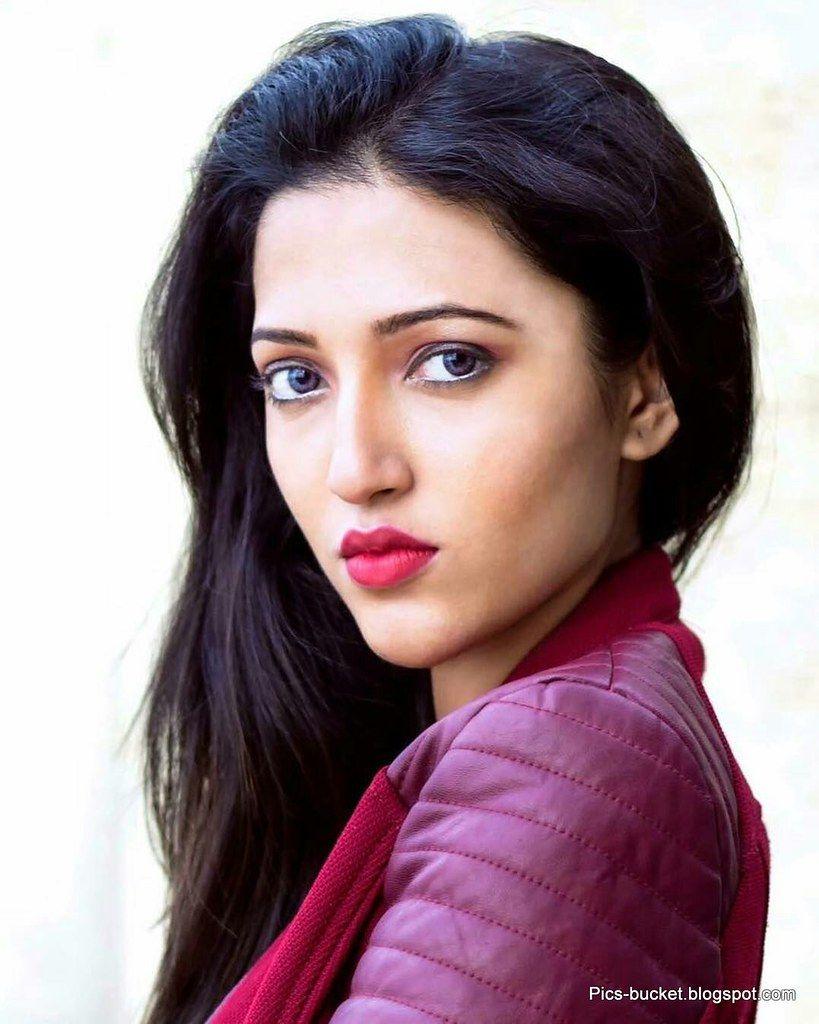 Neha Shetty Wallpapers - Top Free Neha Shetty Backgrounds - WallpaperAccess