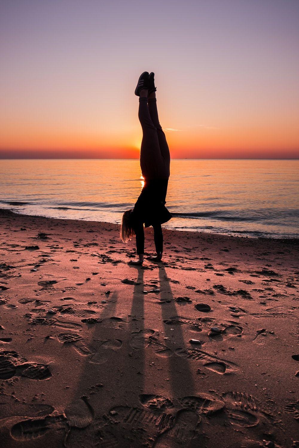 Handstand Wallpapers - Top Free Handstand Backgrounds - WallpaperAccess