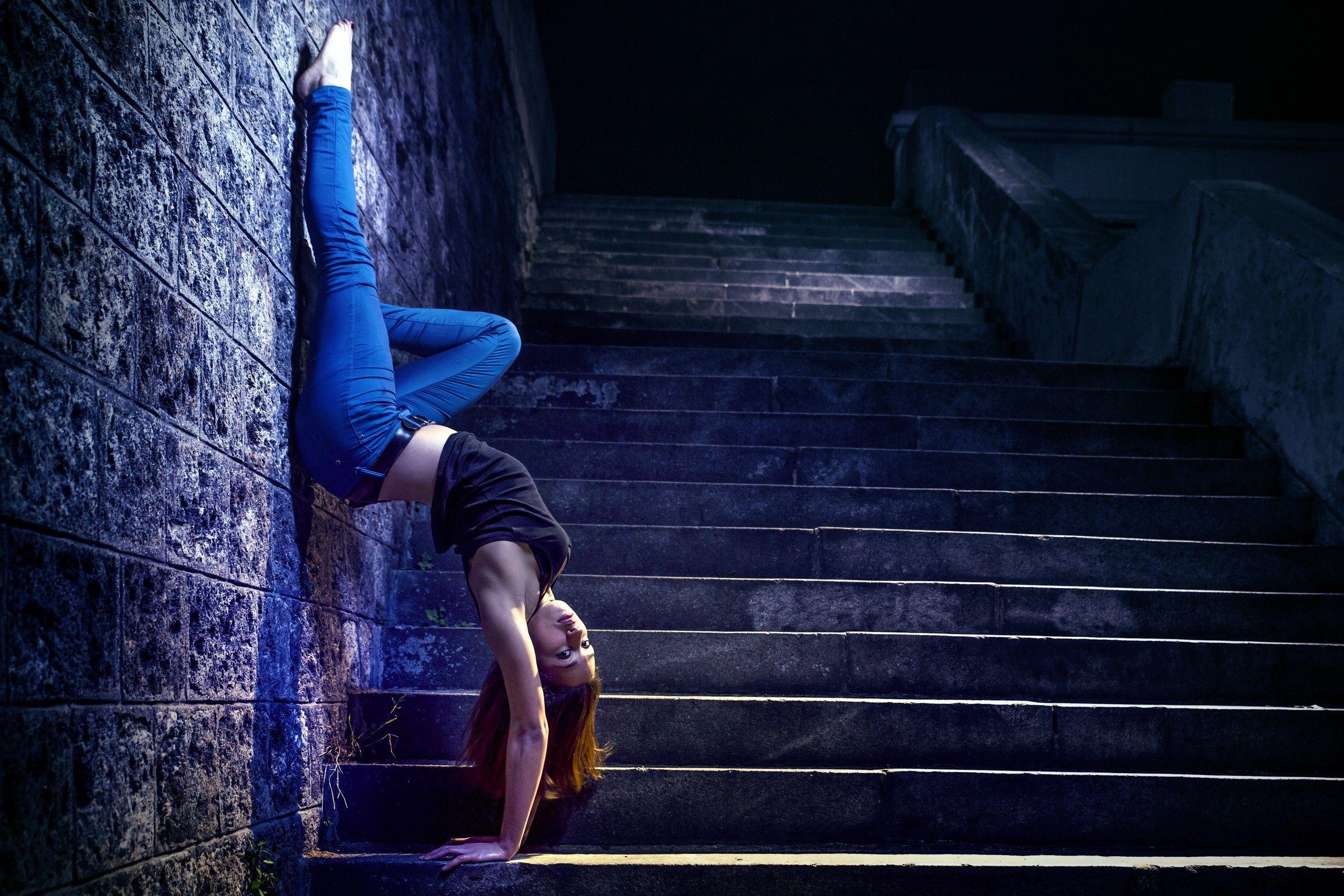 Handstand Wallpapers - Top Free Handstand Backgrounds - WallpaperAccess