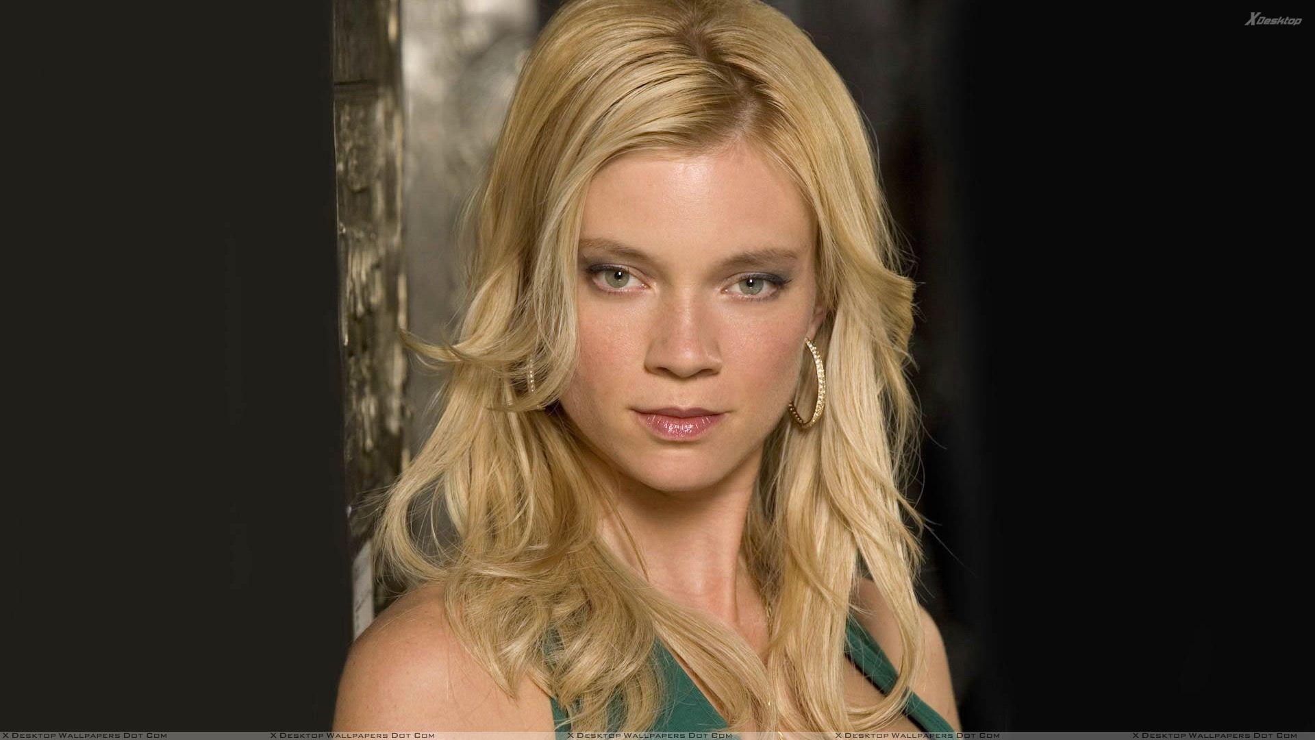 Amy Smart Wallpapers - Top Free Amy Smart Backgrounds - WallpaperAccess