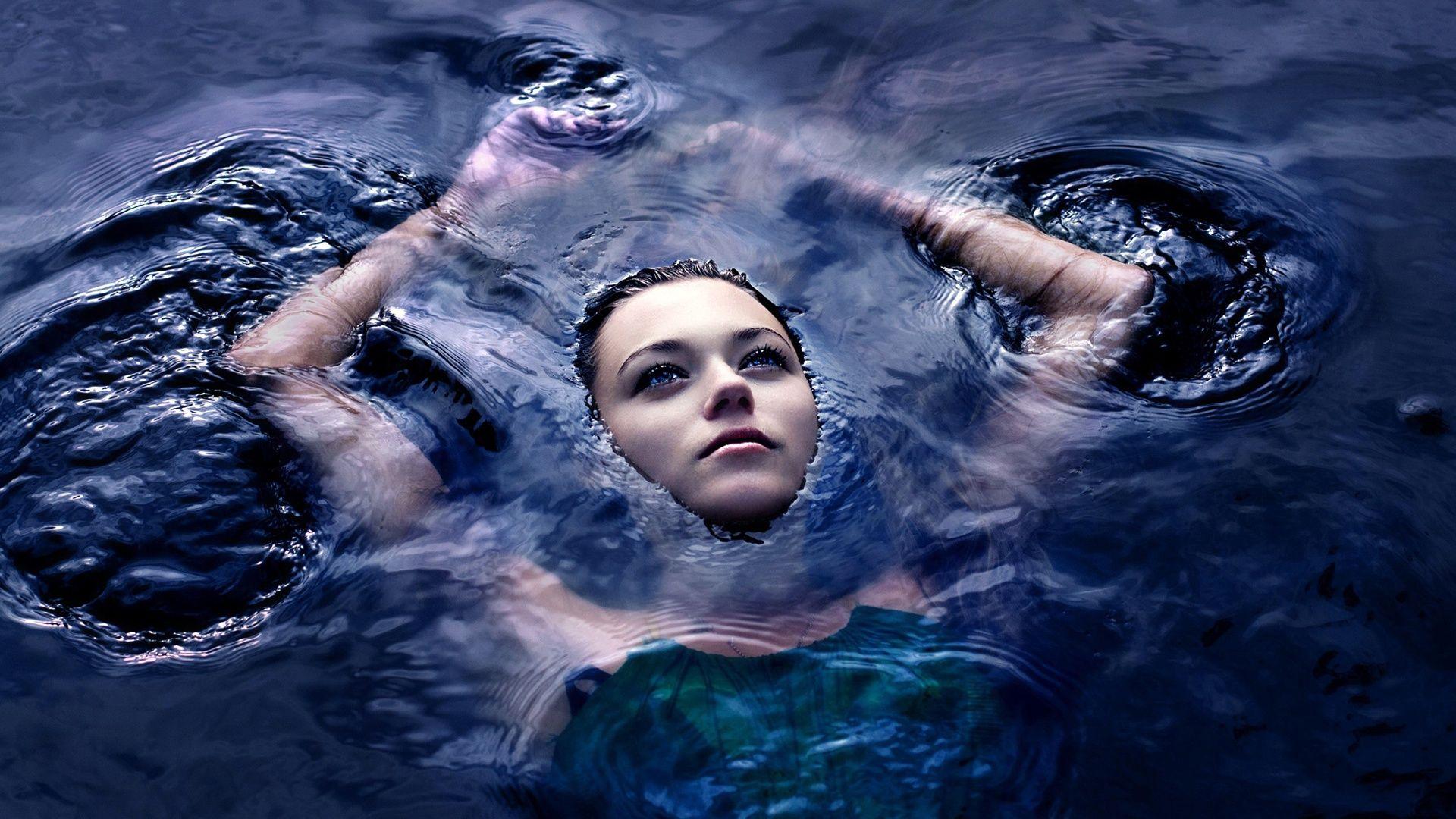 Cool Girl Water Wallpapers - Top Free Cool Girl Water Backgrounds ...