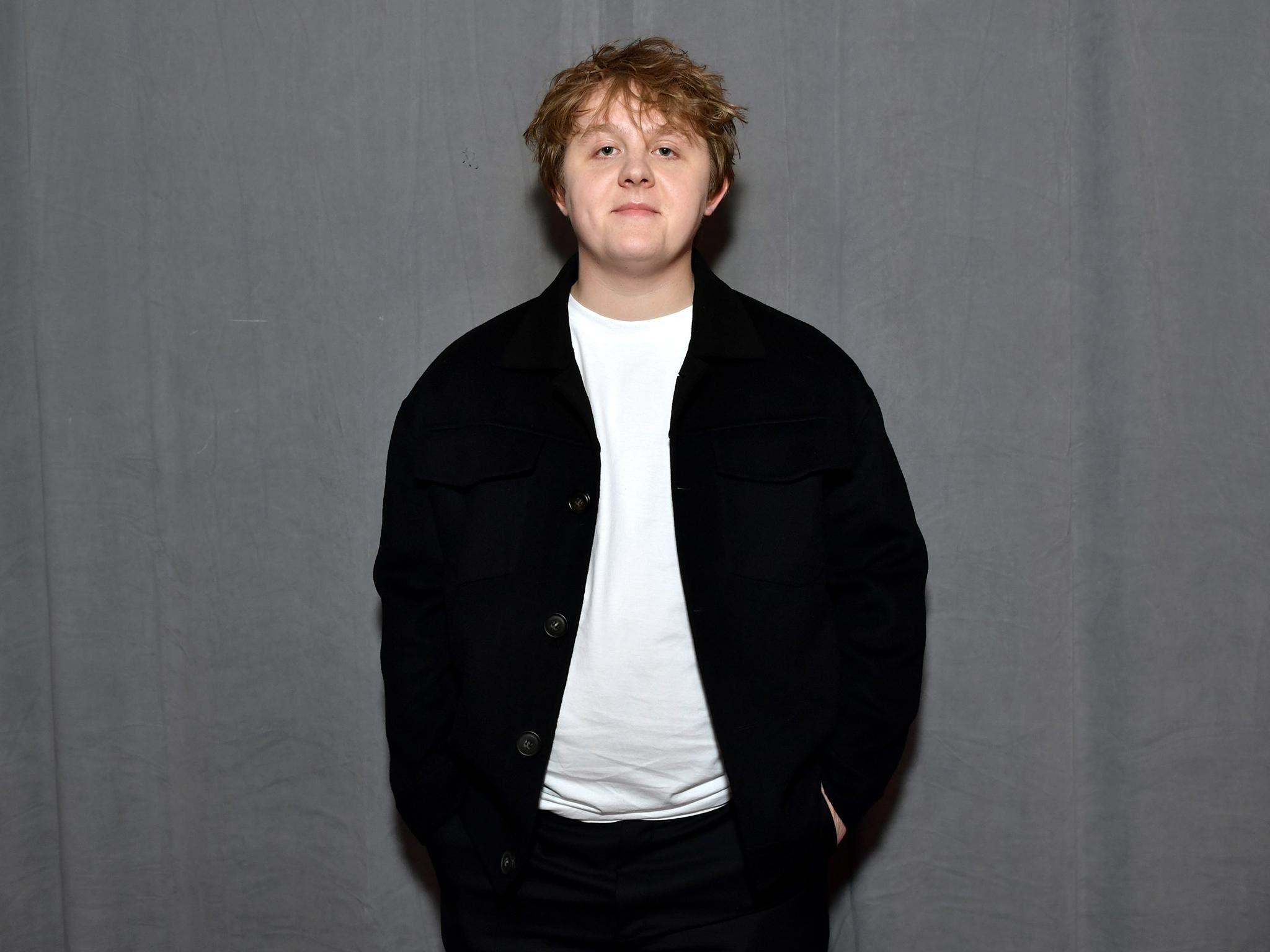 Lewis Capaldi Wallpapers - Top Free Lewis Capaldi Backgrounds ...
