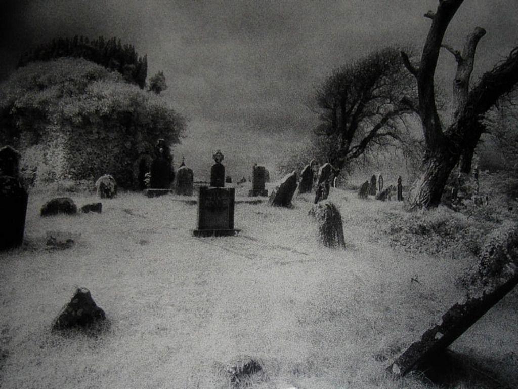 Gothic Graveyard Wallpapers - Top Free Gothic Graveyard Backgrounds ...