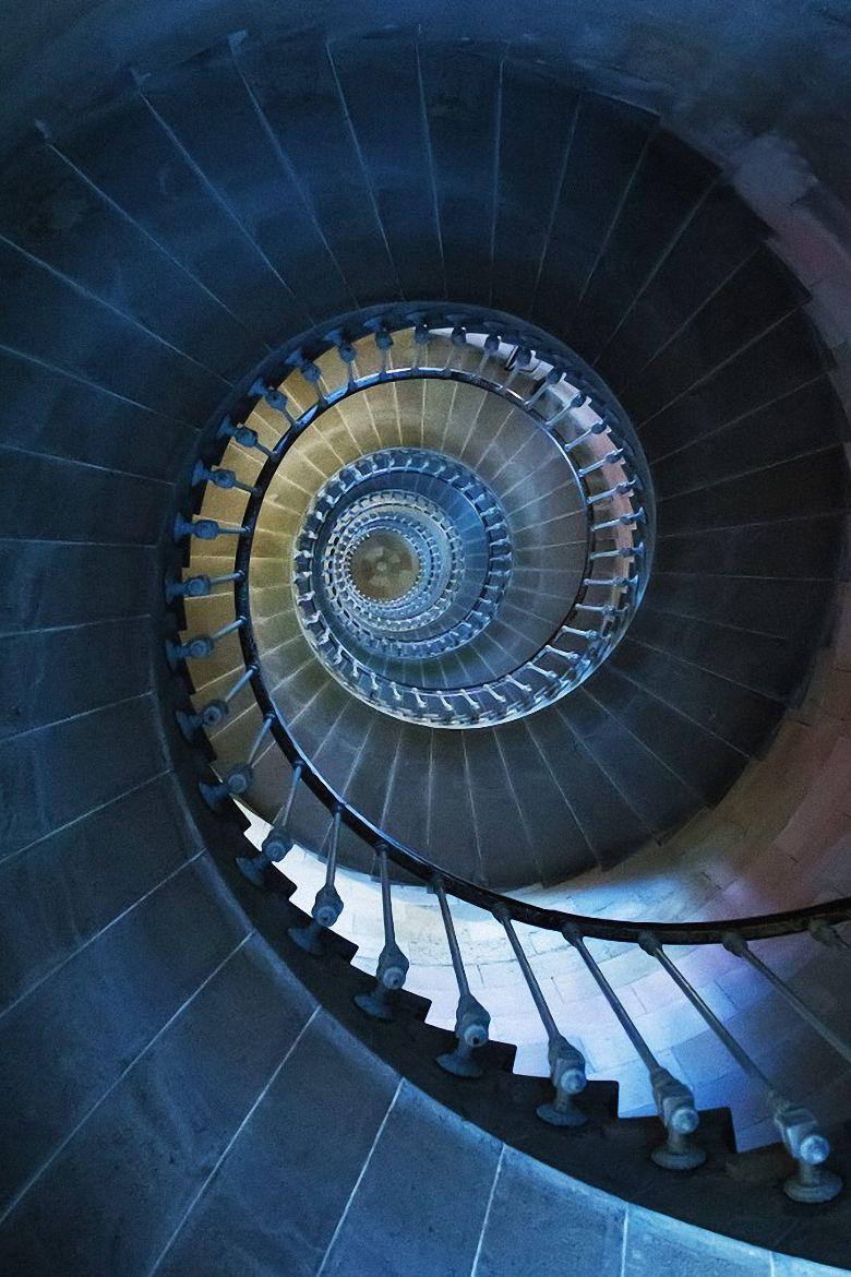 Spiral Stairs Wallpapers - Top Free Spiral Stairs Backgrounds - WallpaperAccess