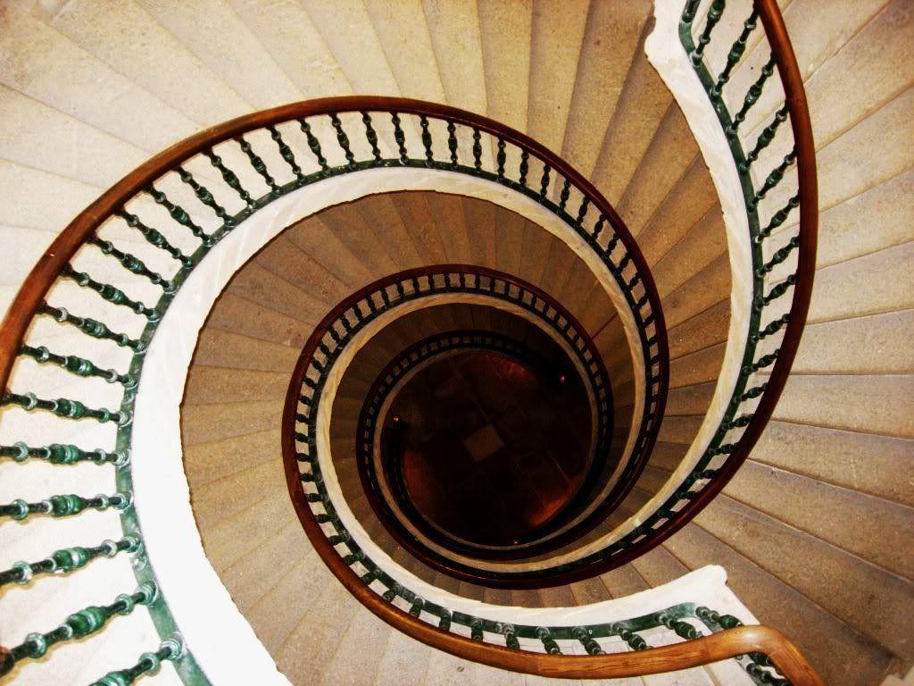 Spiral Stairs Wallpapers - Top Free Spiral Stairs Backgrounds - WallpaperAccess