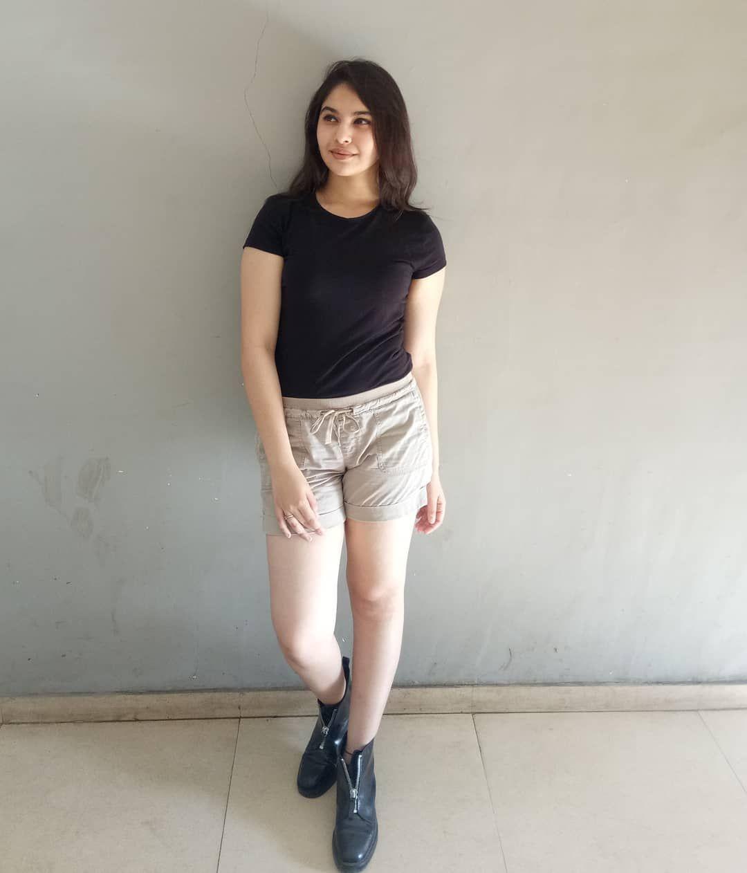 Simran Natekar Wallpapers - Top Free Simran Natekar Backgrounds - WallpaperAccess