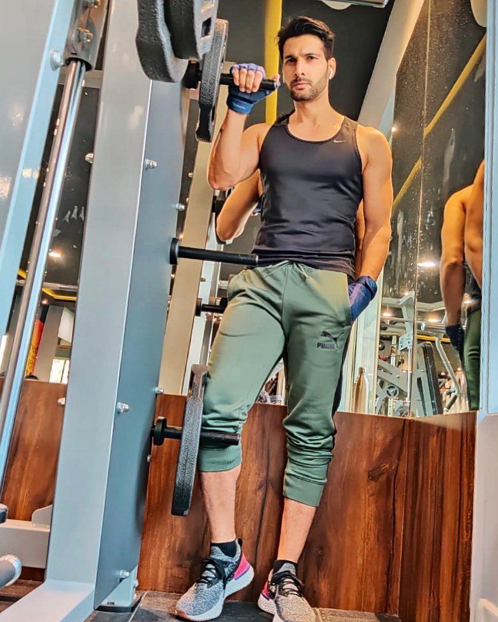 Aham Sharma Wallpapers - Top Free Aham Sharma Backgrounds - WallpaperAccess