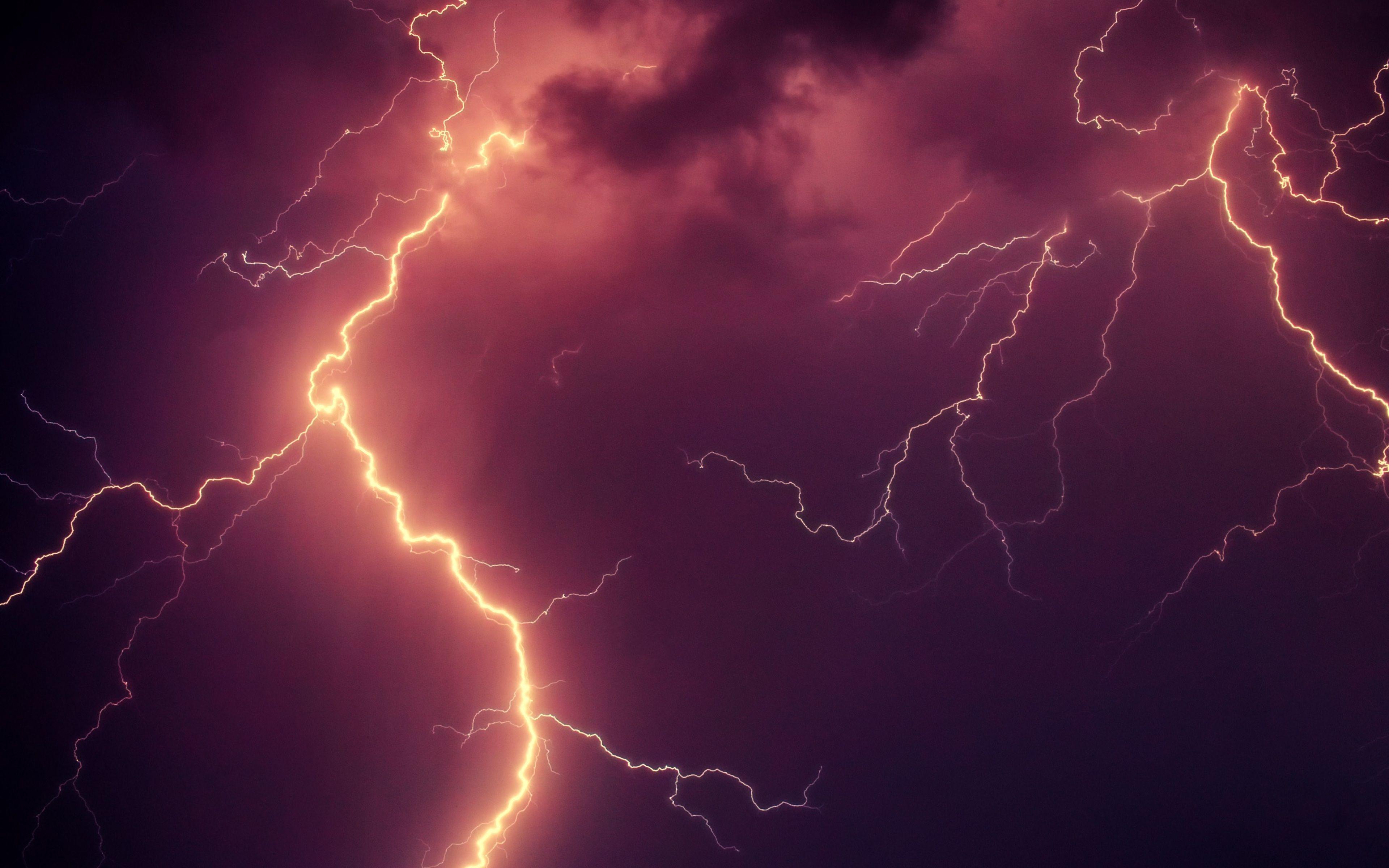 Lightning Strikes Wallpapers - Top Free Lightning Strikes Backgrounds ...