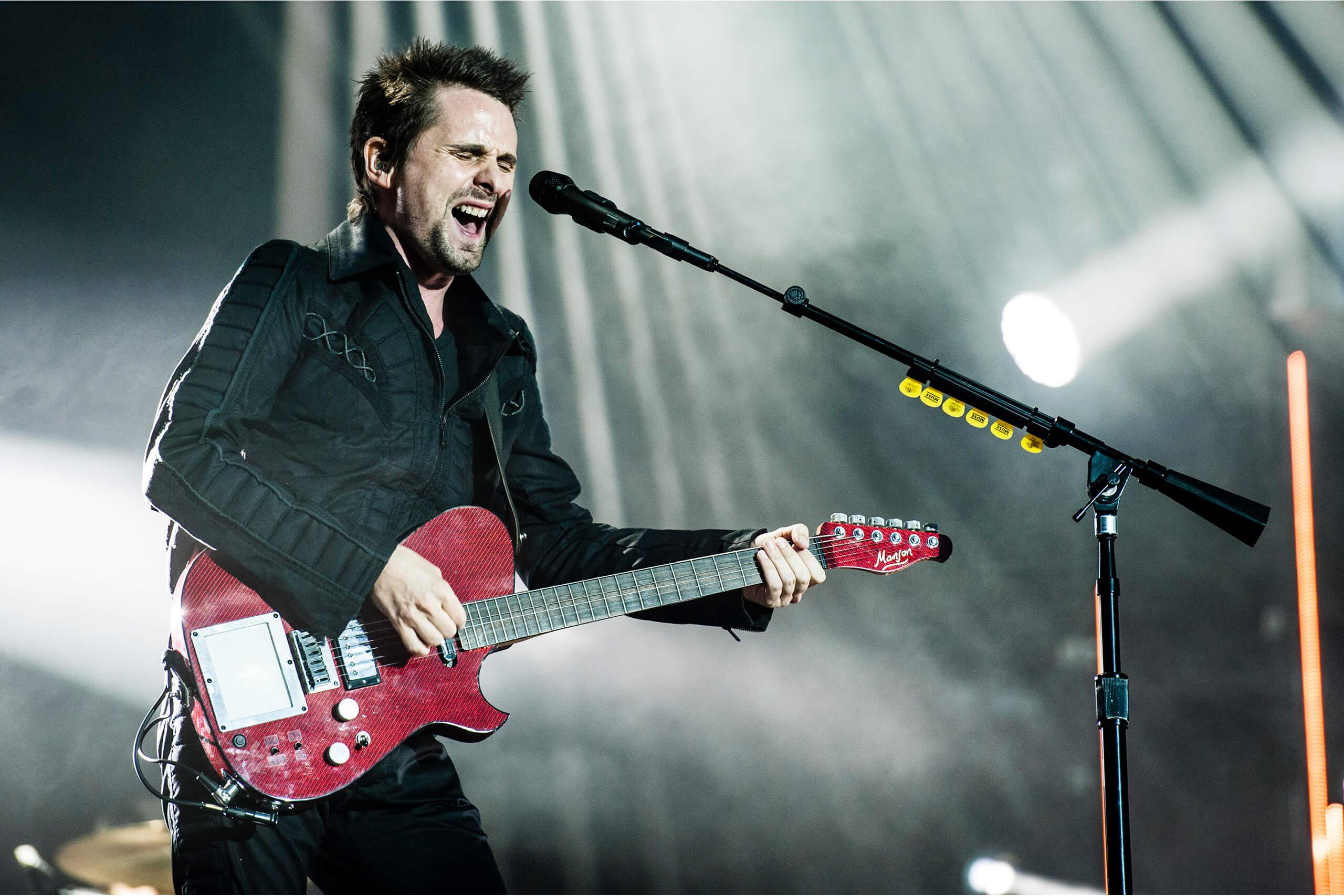 Matt Bellamy Wallpapers - Top Free Matt Bellamy Backgrounds ...
