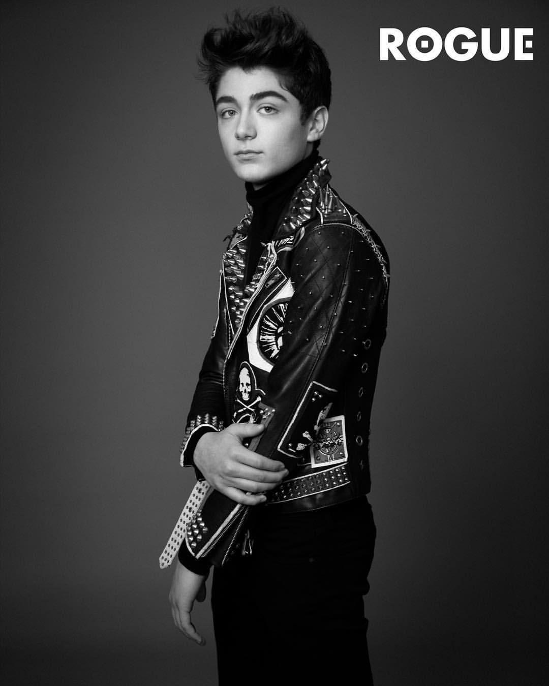 Asher Angel Wallpapers - Top Free Asher Angel Backgrounds - WallpaperAccess