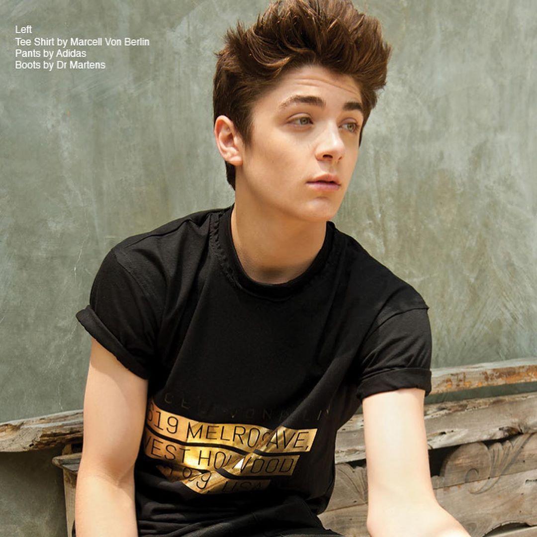 Asher Angel Wallpapers - Top Free Asher Angel Backgrounds - WallpaperAccess