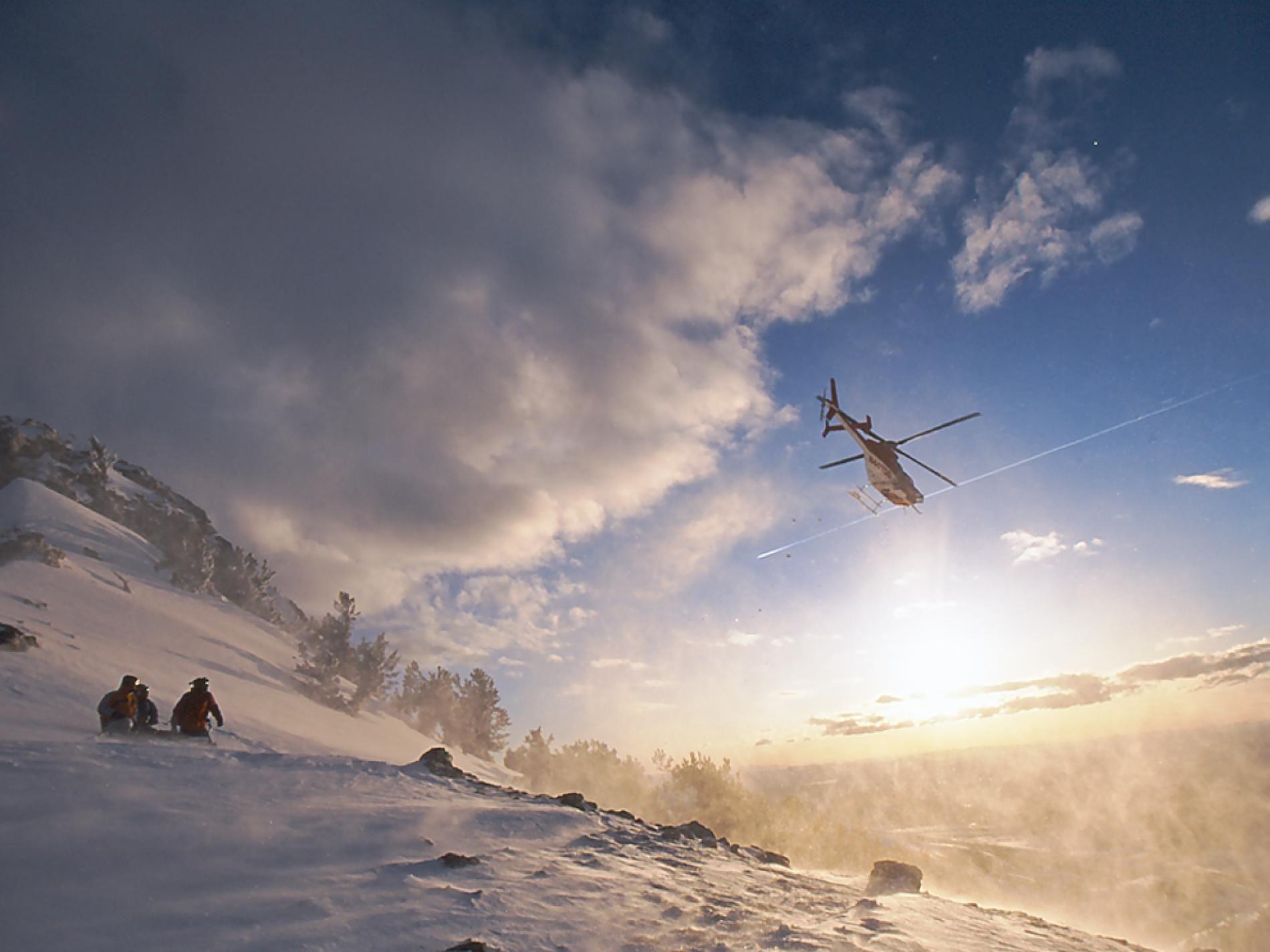 Heli Skiing Wallpapers - Top Free Heli Skiing Backgrounds - WallpaperAccess