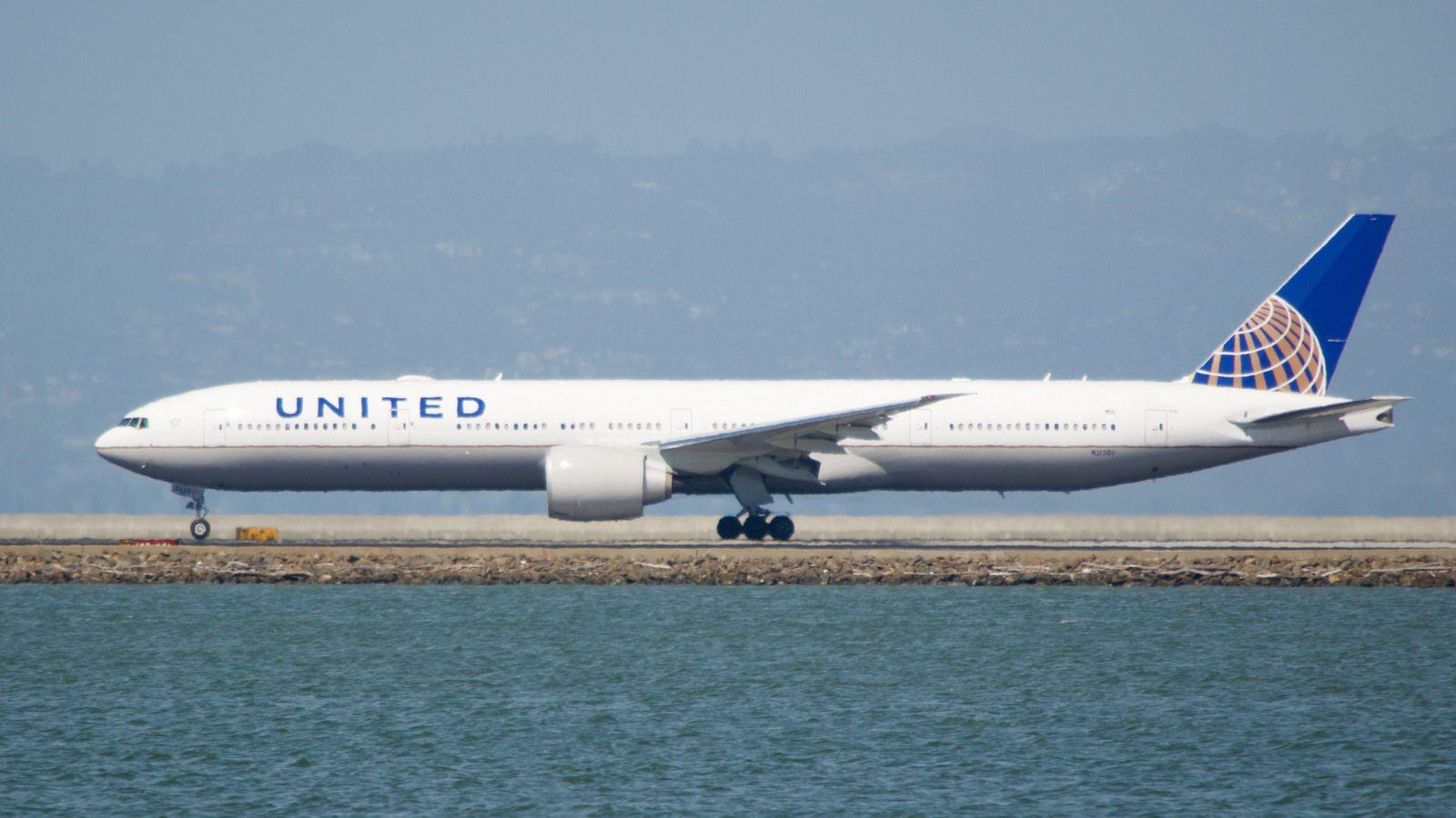United Airlines Wallpapers - Top Free United Airlines Backgrounds ...
