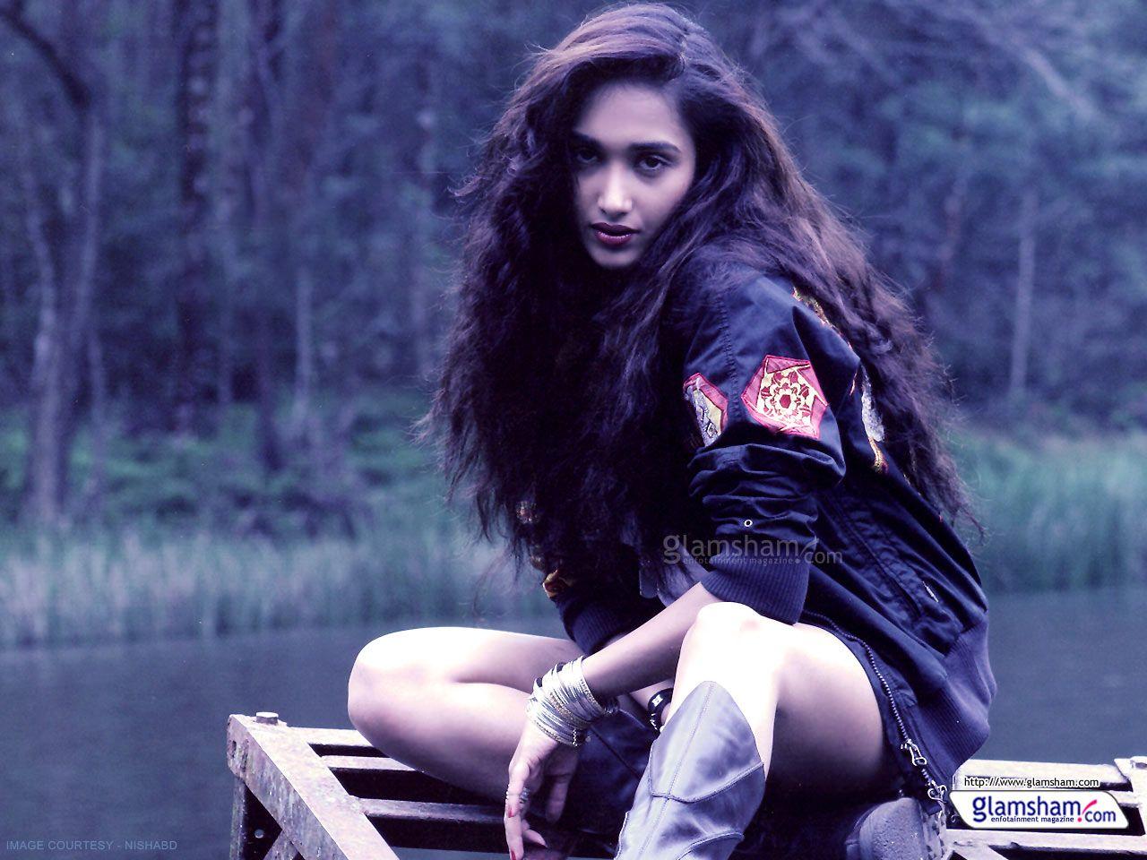 Jiah Khan Wallpapers - Top Free Jiah Khan Backgrounds - WallpaperAccess