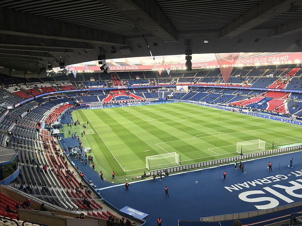 PSG Stadium Wallpapers - Top Free PSG Stadium Backgrounds - WallpaperAccess