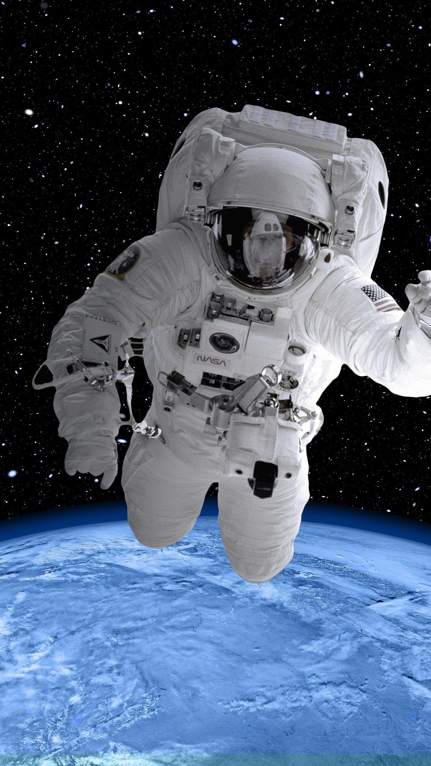 Space Suit Wallpapers - Top Free Space Suit Backgrounds - WallpaperAccess