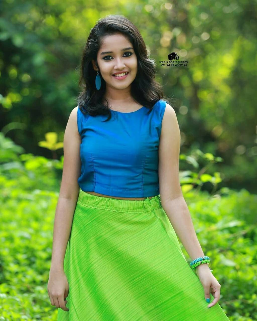 Anikha Surendran Wallpapers - Top Free Anikha Surendran Backgrounds ...