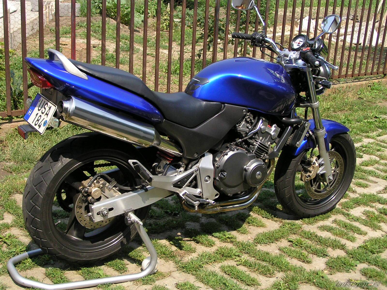 Honda Hornet 250 Wallpapers - Top Free Honda Hornet 250 Backgrounds ...