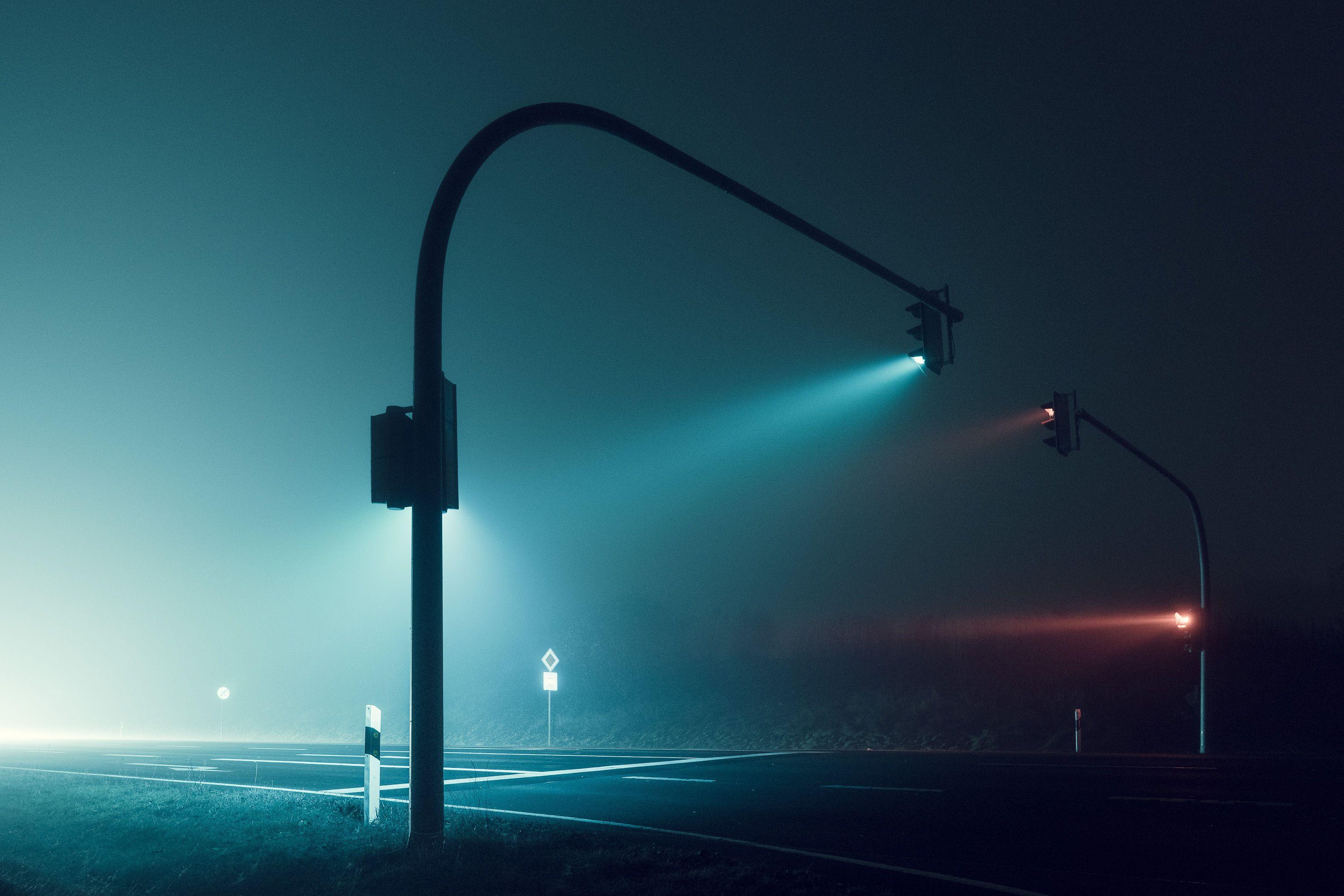 Foggy Night Wallpapers - Top Free Foggy Night Backgrounds - WallpaperAccess