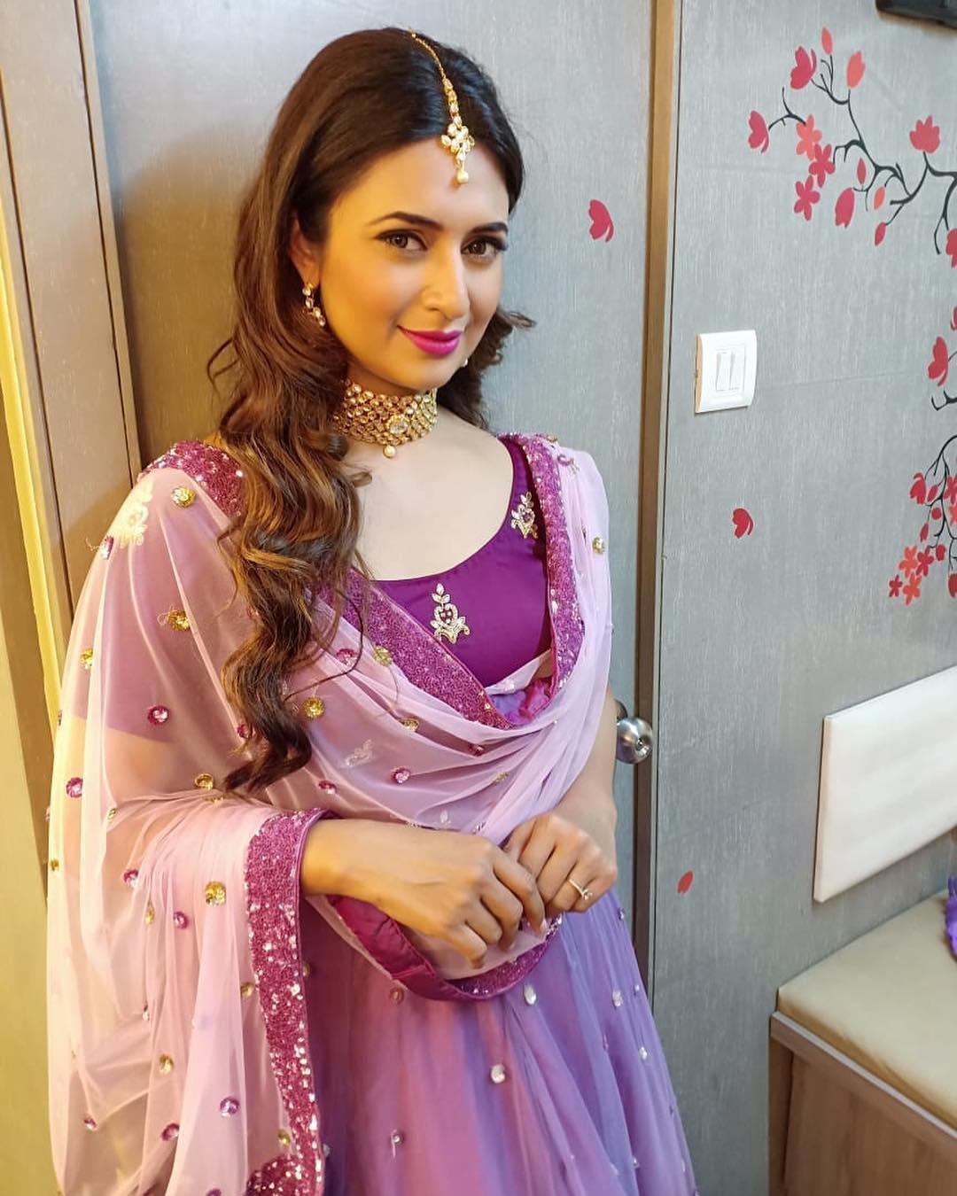 Divyanka Tripathi Wallpapers - Top Free Divyanka Tripathi Backgrounds ...