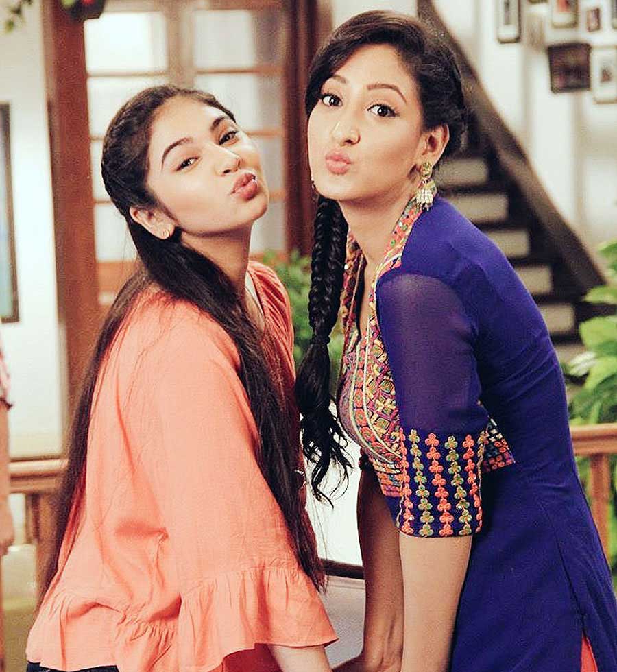 Simran Natekar Wallpapers - Top Free Simran Natekar Backgrounds - WallpaperAccess