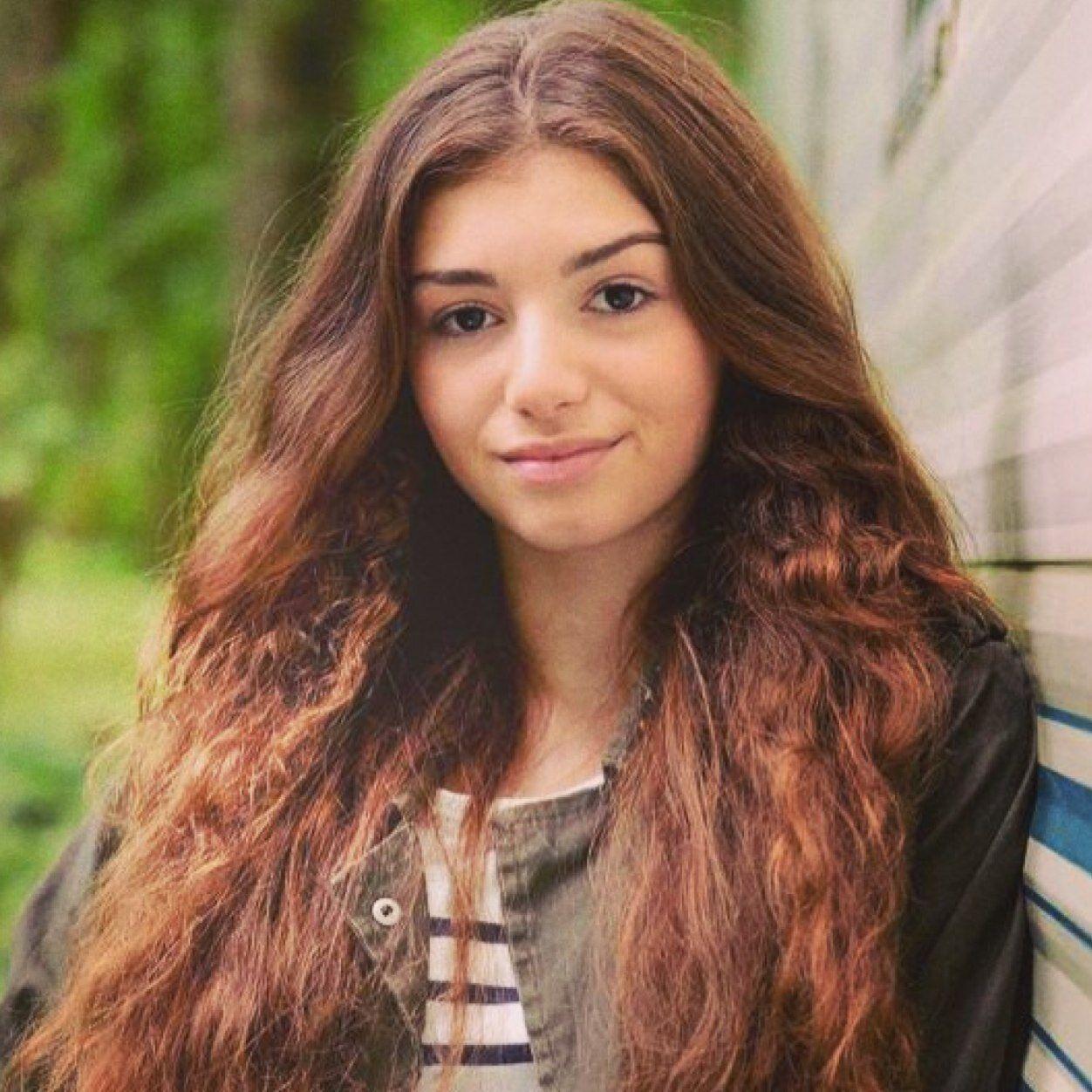 Mimi Keene Wallpapers - Top Free Mimi Keene Backgrounds - WallpaperAccess