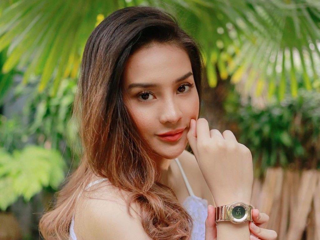 Anya Geraldine Wallpapers - Top Free Anya Geraldine Backgrounds - WallpaperAccess