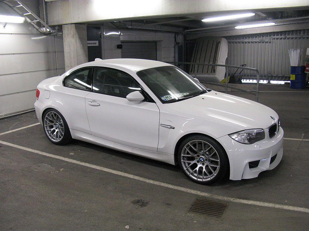 BMW 1M Wallpapers - Top Free BMW 1M Backgrounds - WallpaperAccess