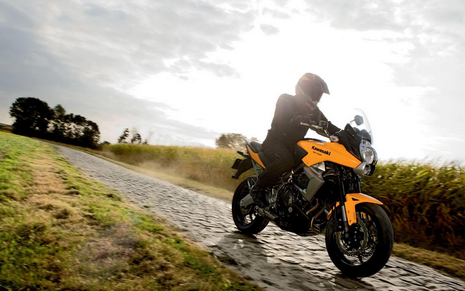 Versys Wallpapers - Top Free Versys Backgrounds - WallpaperAccess