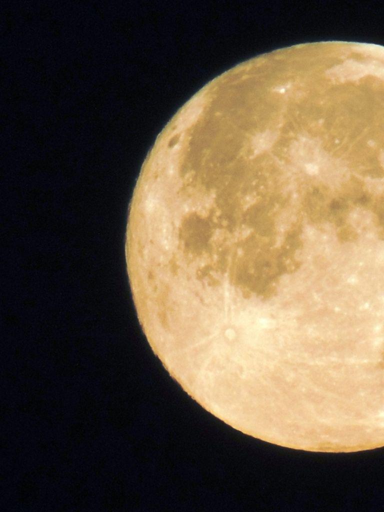 Yellow Moon Wallpapers - Top Free Yellow Moon Backgrounds - WallpaperAccess