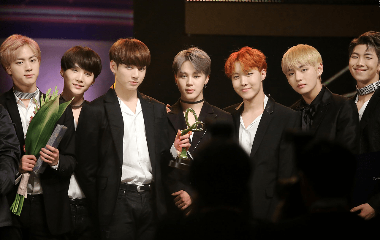 BTS Suit Wallpapers - Top Free BTS Suit Backgrounds - WallpaperAccess