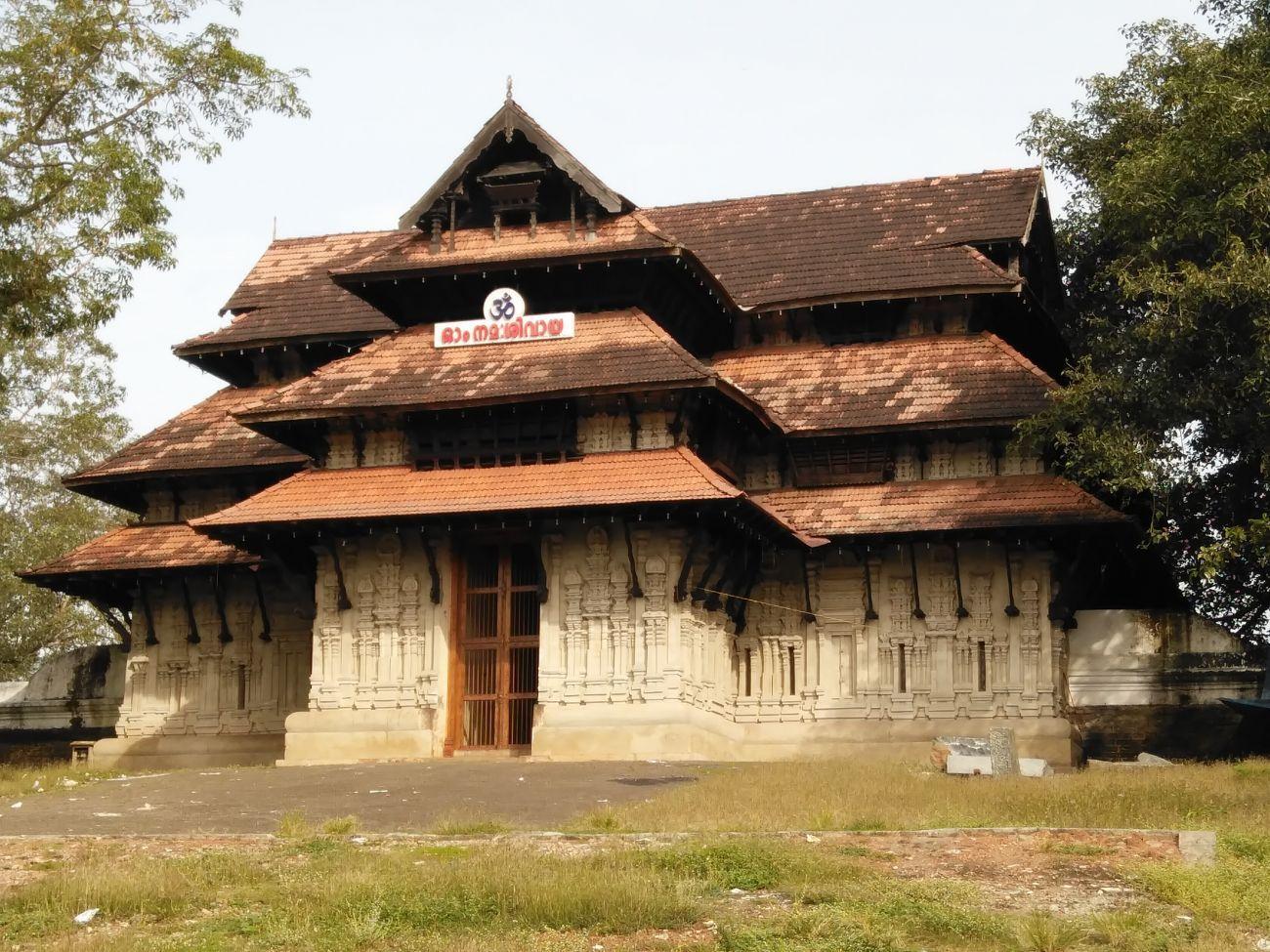 Kerala Temple Wallpapers - Top Free Kerala Temple Backgrounds - WallpaperAccess