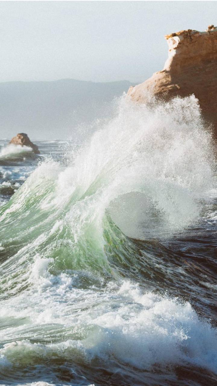 Crashing Waves Wallpapers - Top Free Crashing Waves Backgrounds ...