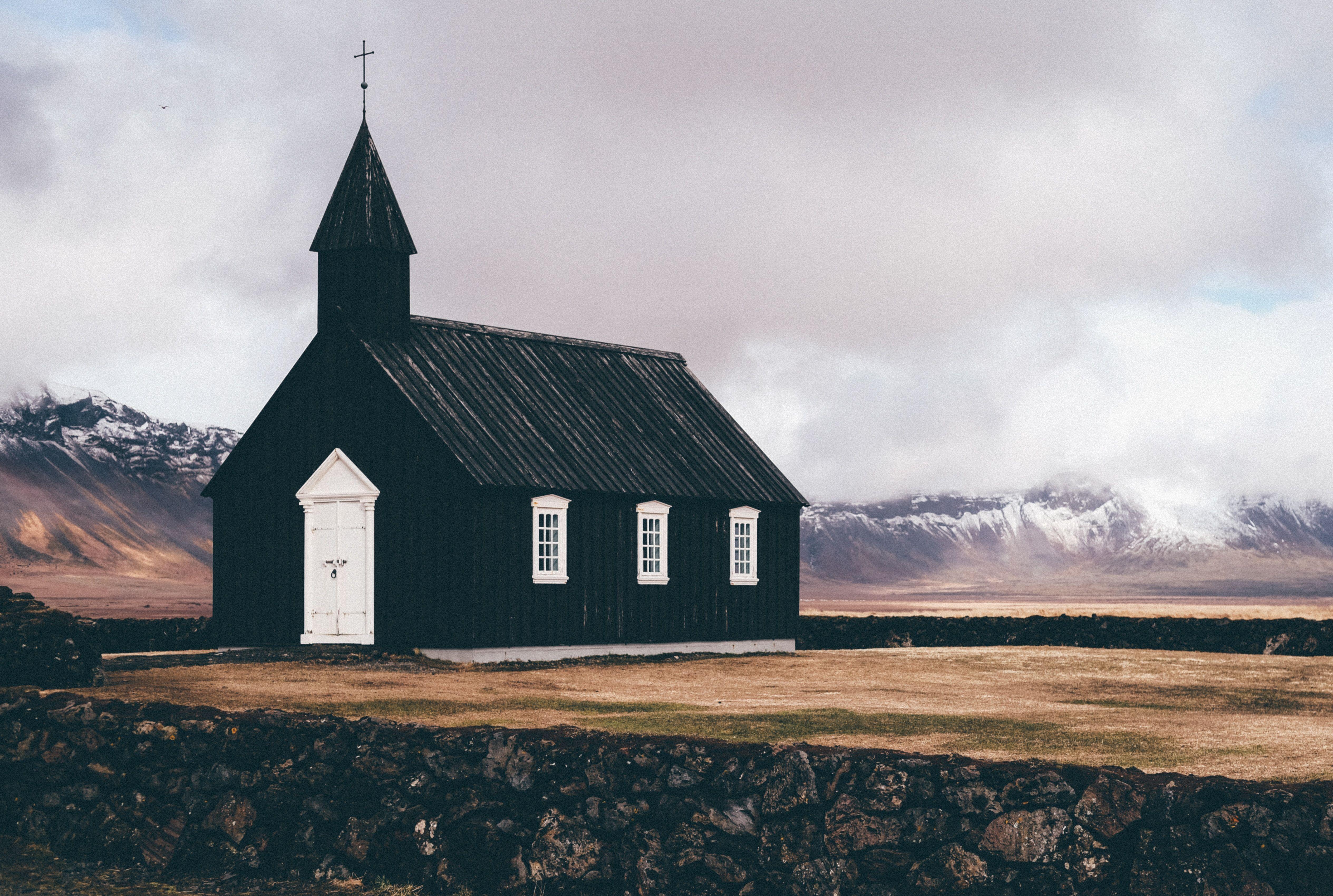 Old Church Wallpapers - Top Free Old Church Backgrounds - WallpaperAccess