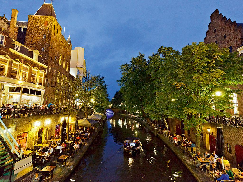 Utrecht Wallpapers - Top Free Utrecht Backgrounds - WallpaperAccess